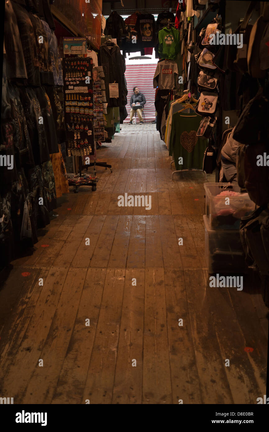 Market stall in corridor hi-res stock photography and images - Alamy