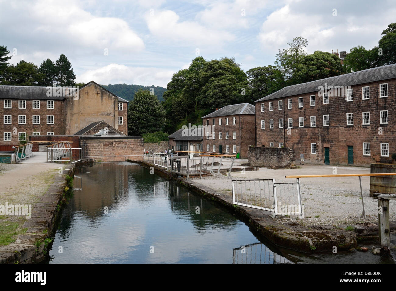 18th century water mill uk hi-res stock photography and images - Alamy