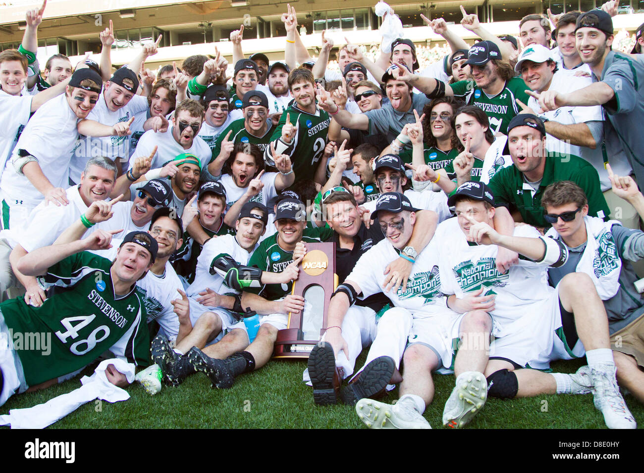 May 26, 2013: Stevenson Mustangs pose with the trophy as they celebrate ...