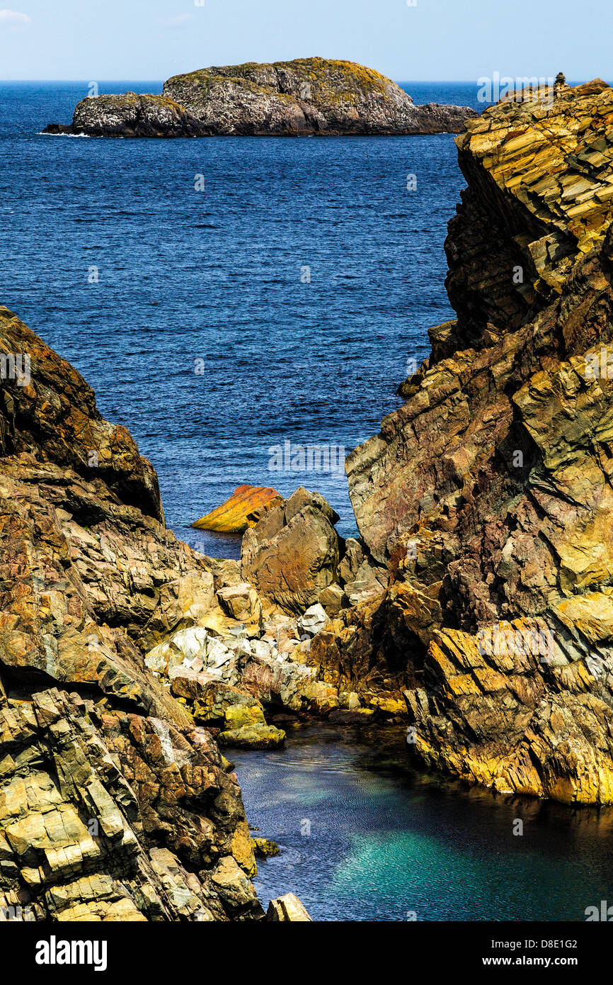 Sedimentary rock newfoundland hi-res stock photography and images - Alamy