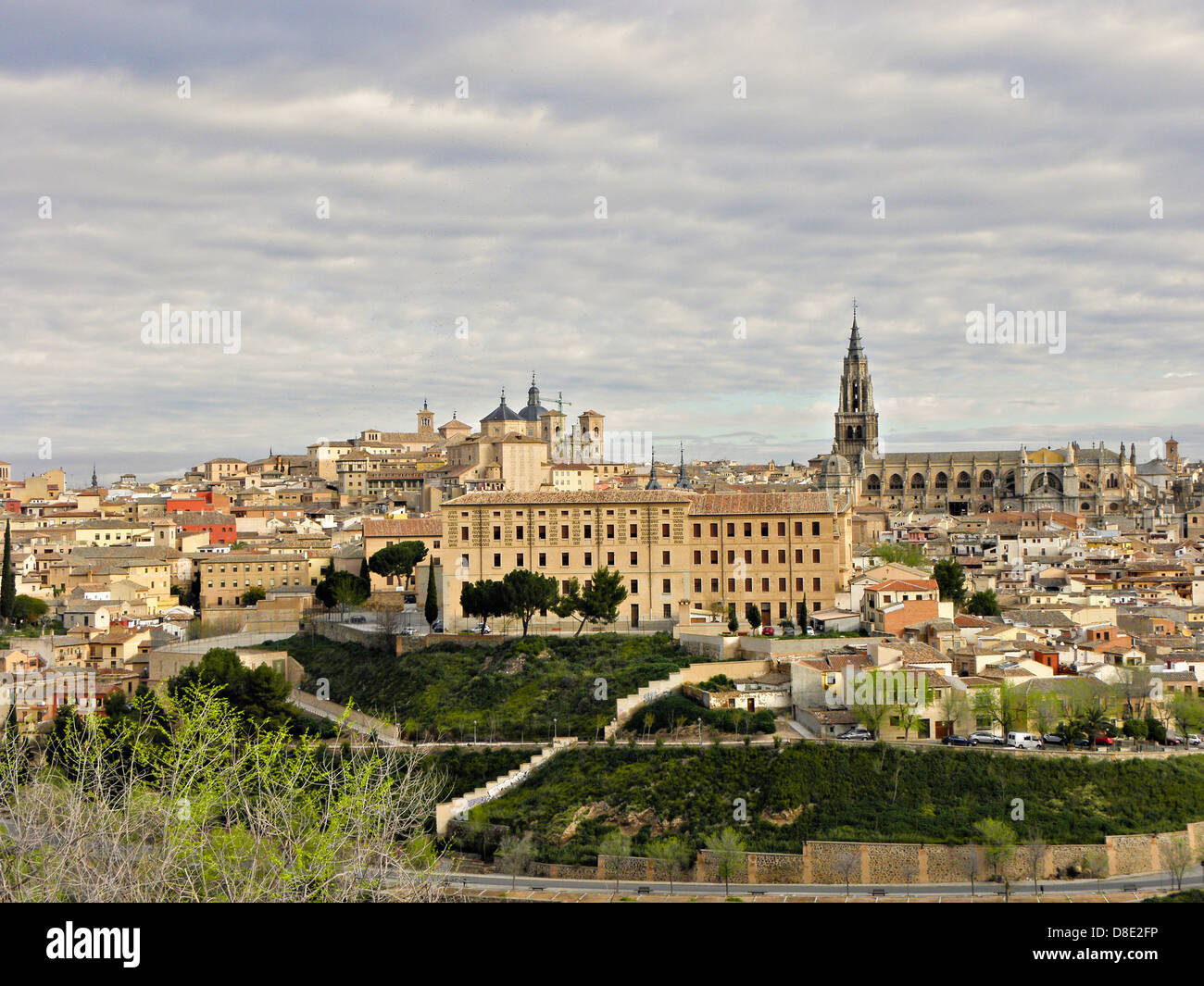 Toledo cathedral exterior hi-res stock photography and images - Alamy