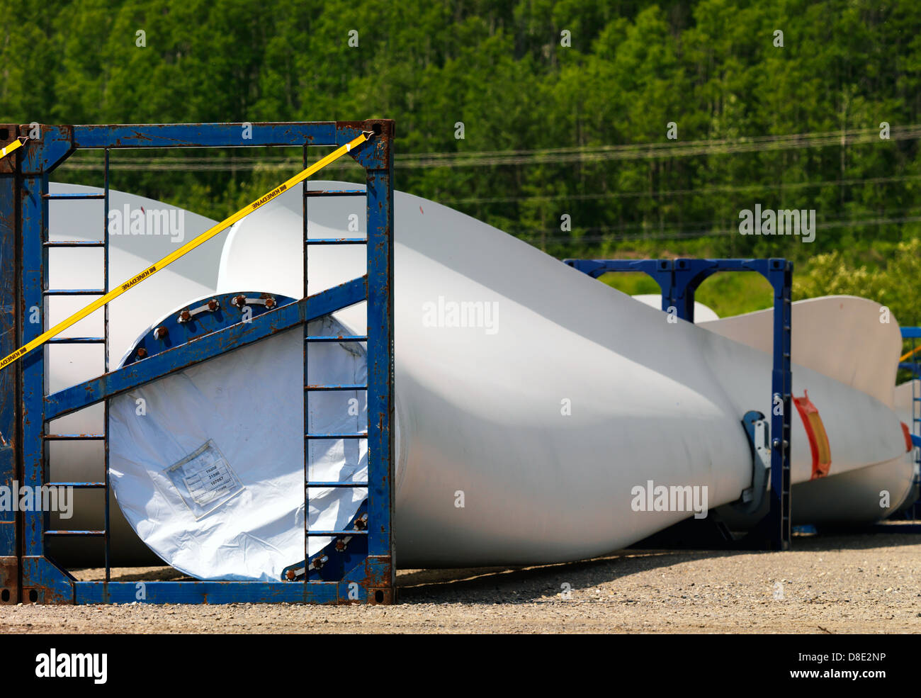 Kinetic energy hi-res stock photography and images - Alamy