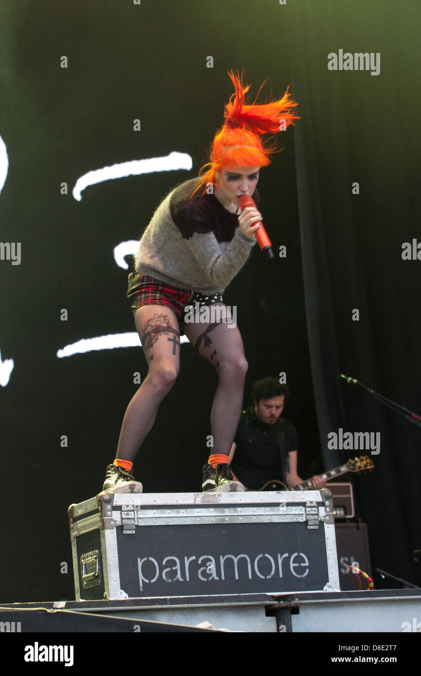 Paramore lead vocalist Hayley Williams Stock Photo - Alamy
