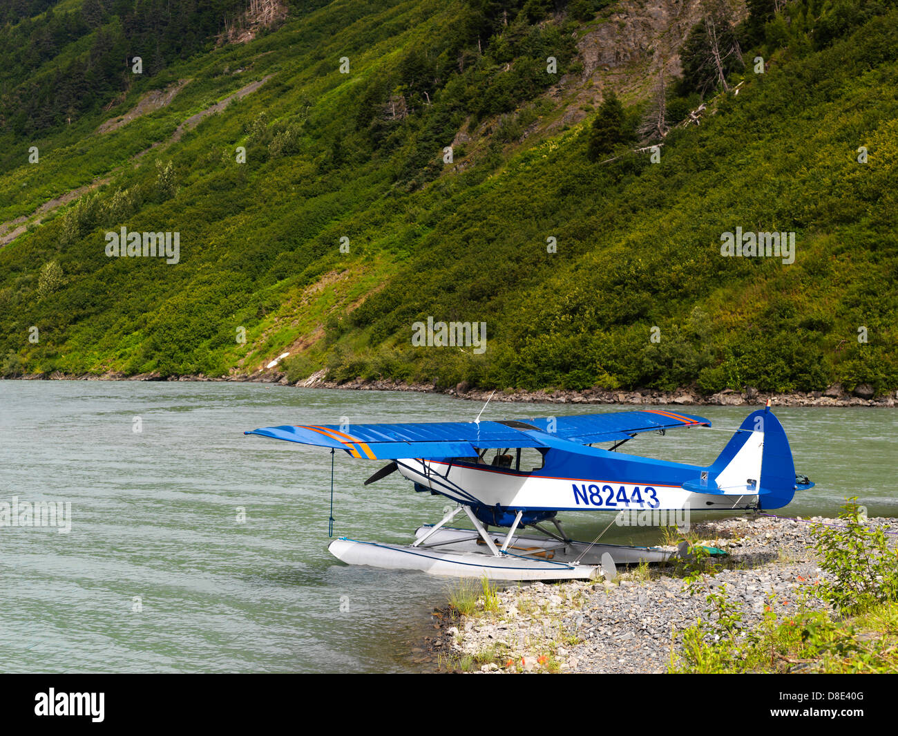 Super cub piper bush airplane hi-res stock photography and images - Alamy