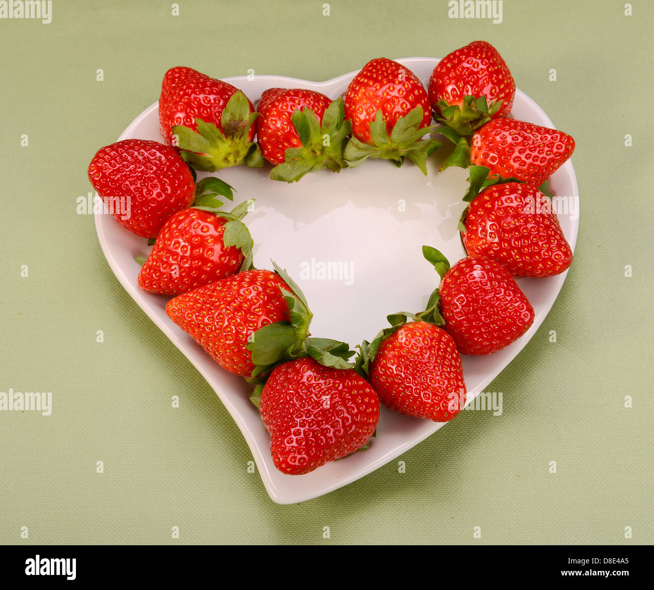 Beautiful strawberries in plate hi-res stock photography and images - Alamy