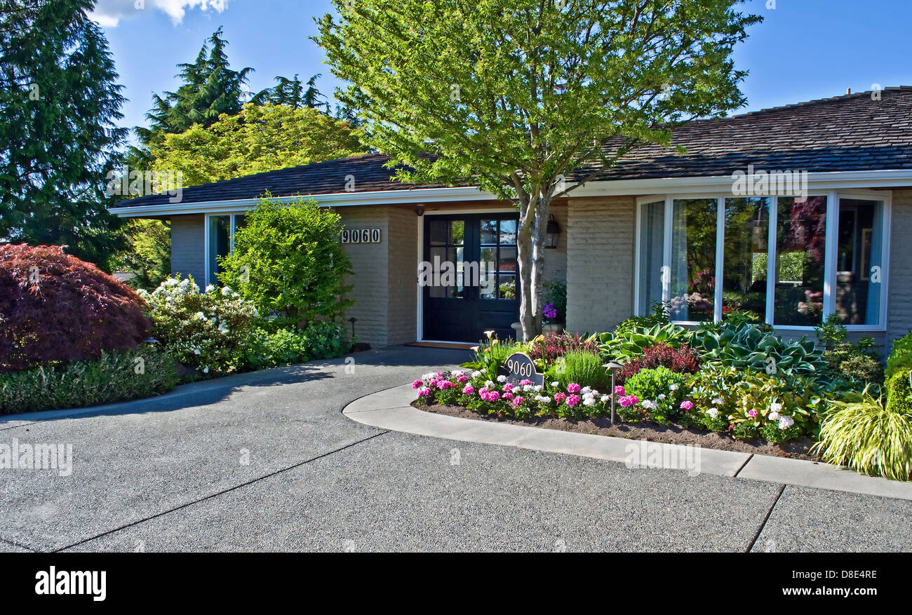 pretty house, a ramble on the exterior, front doorway area. Lots of ...