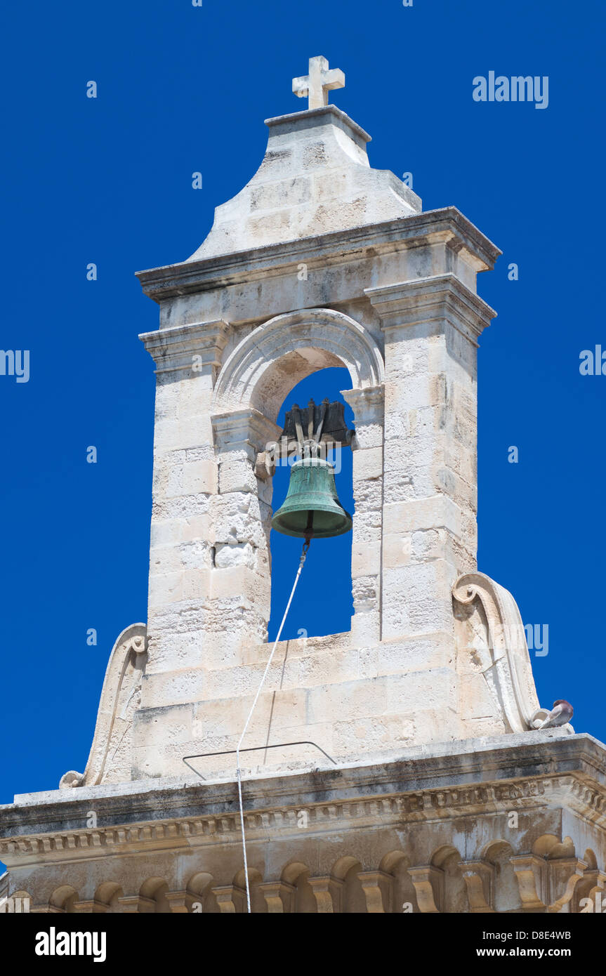 Bell arch hi-res stock photography and images - Alamy