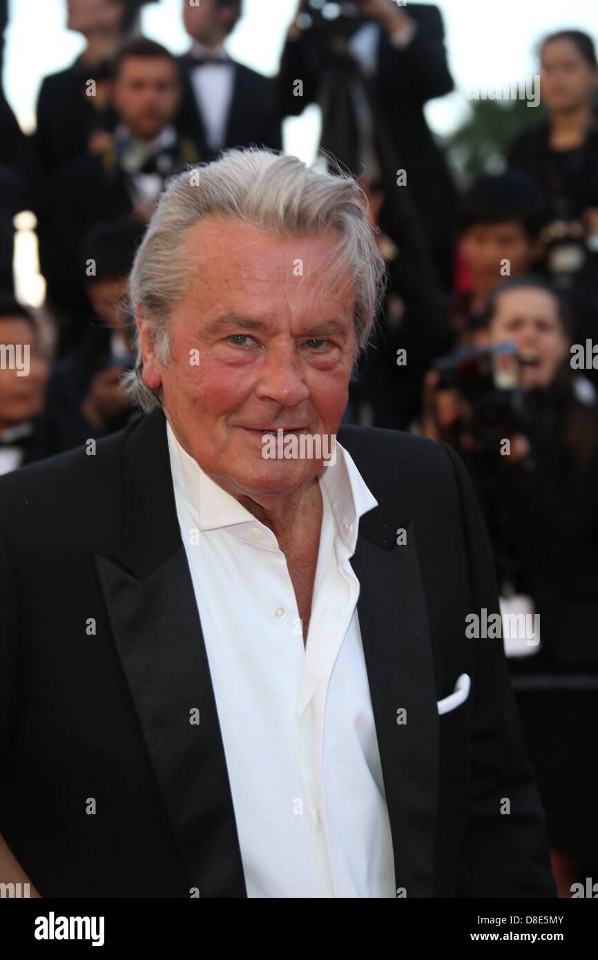 Cannes, France. 26th May 2013. Actor Alain Delon attends the premiere ...