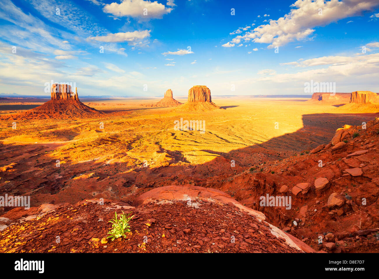 West and East Mitten Butte and Merricks Butte, Monument Valley, Utah ...