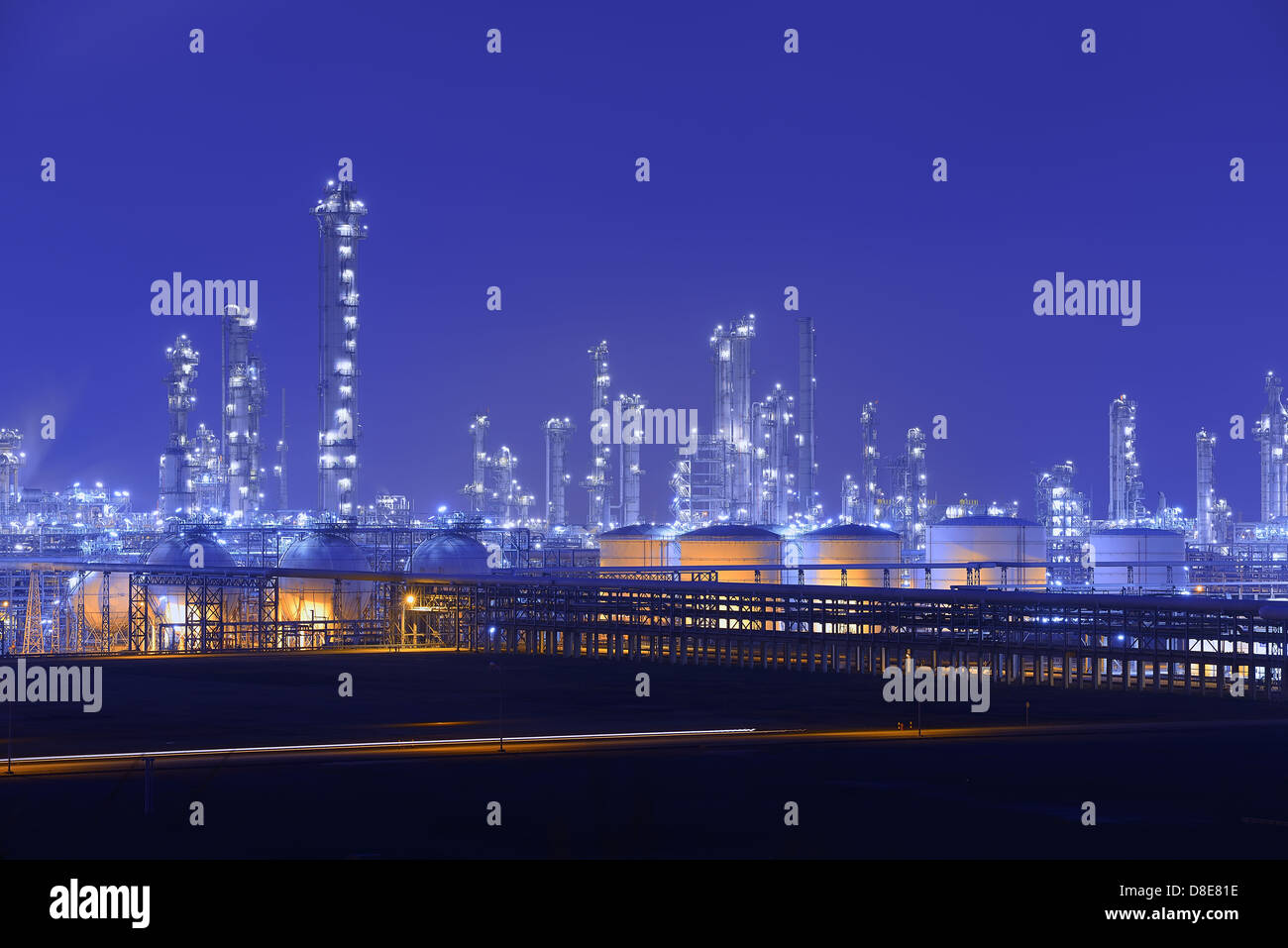 giant gas and oil pipelines Stock Photo - Alamy