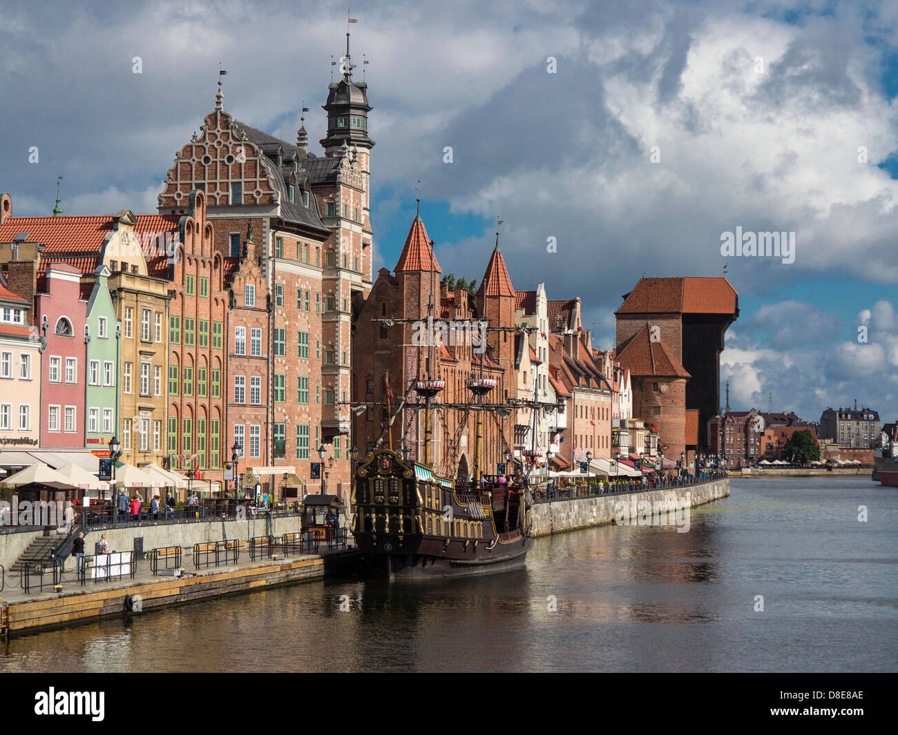 Medieval port hi-res stock photography and images - Alamy