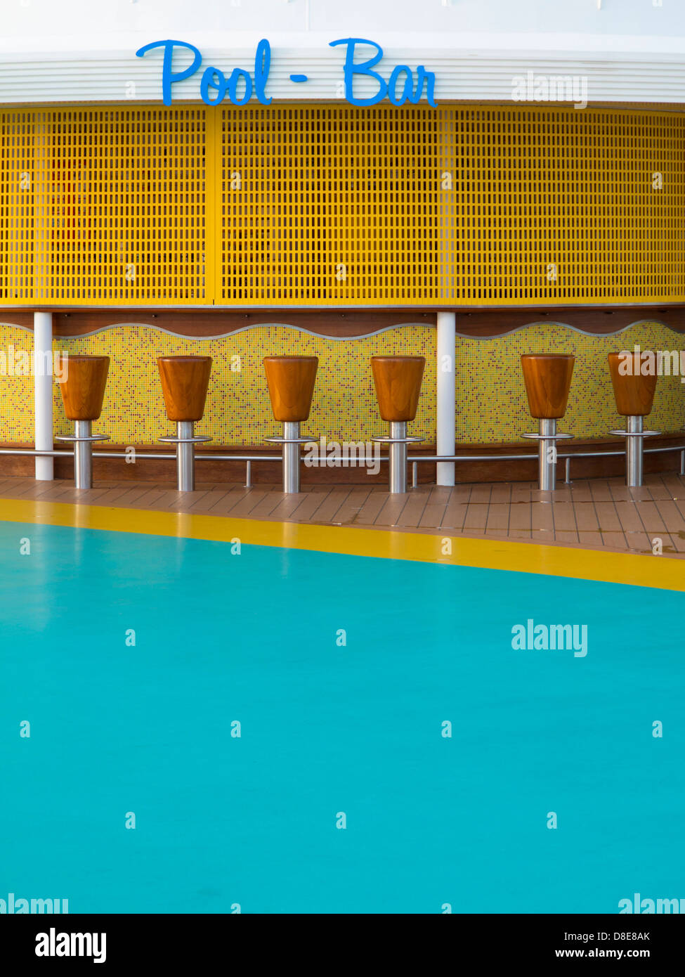 Cruising bar hi-res stock photography and images - Alamy