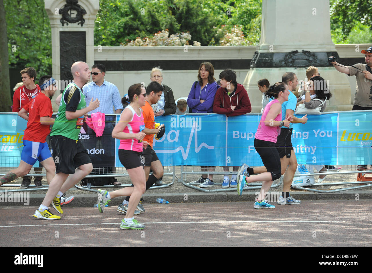 The Mall, London, UK. 27th May 2013. The runners in the BUPA 10k run ...