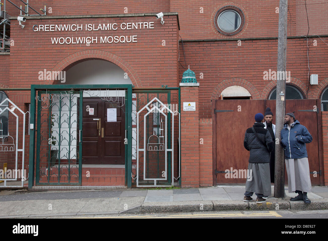 Muslim men at Greenwich Islamic Centre, Woolwich Mosque. London, UK ...