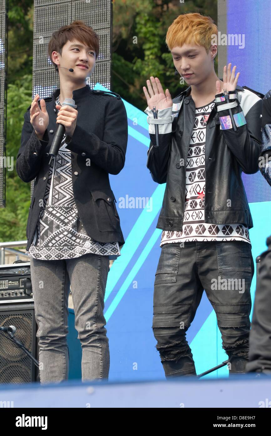 Boy group EXO at Kyungbock Family Festival in Seoul, South Korea on ...