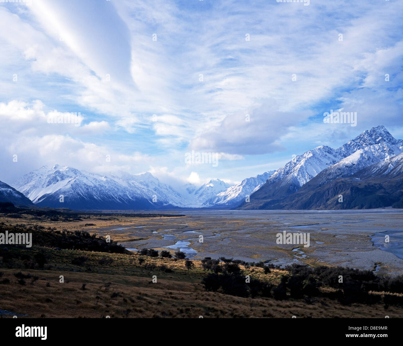 Snow capped mountains and valley floor, Mount Cook National park ...