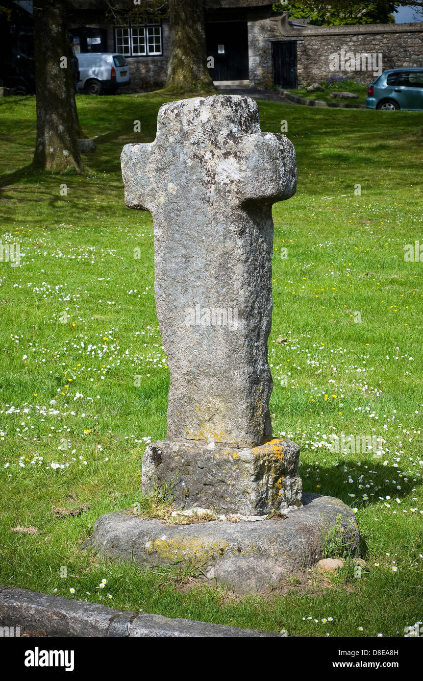 North Bovey Devon,cob and thatch,red telephone box Stock Photo - Alamy