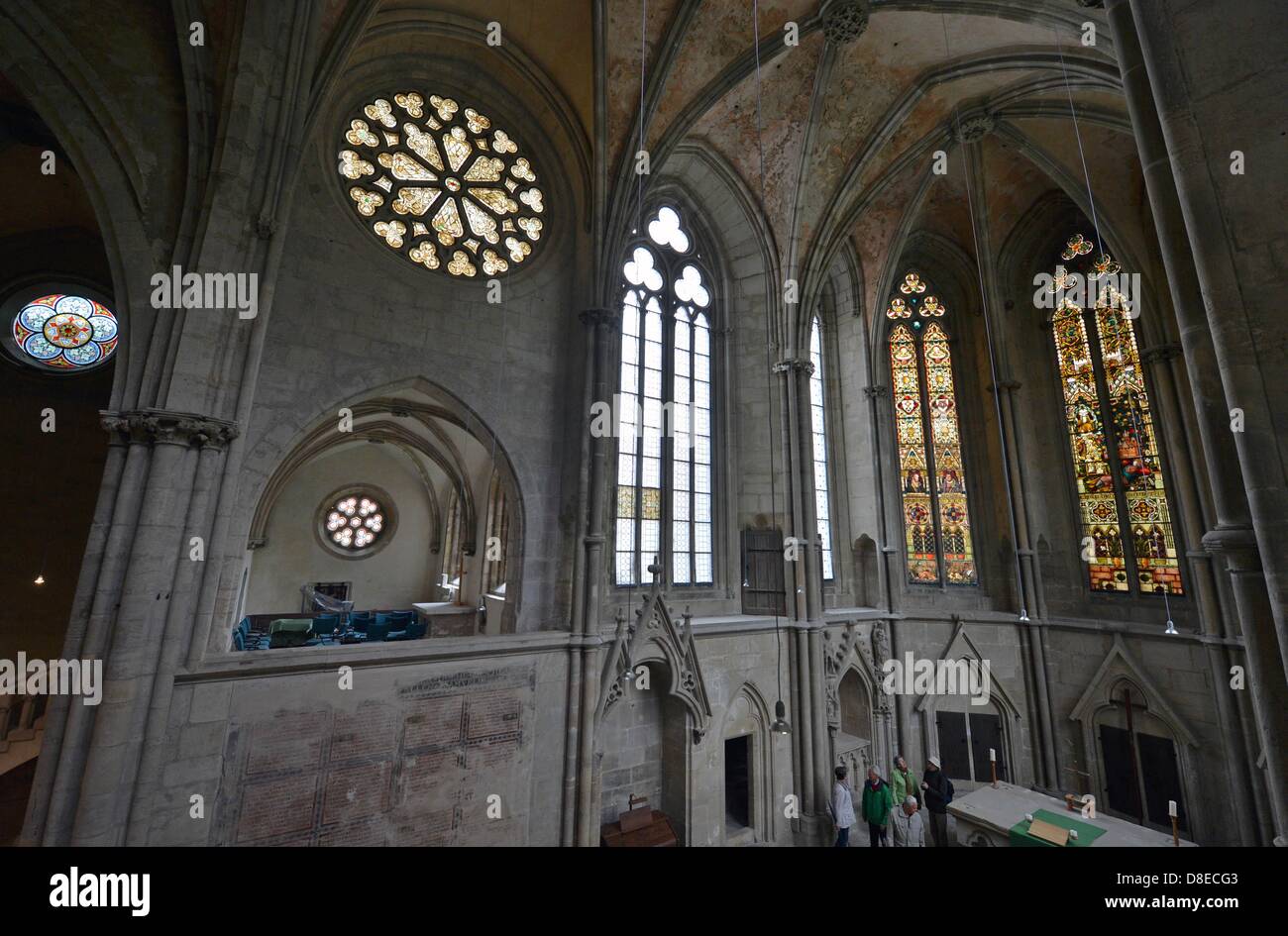 The Grisaille-window (above-L) of the monastic church St. Marien is ...