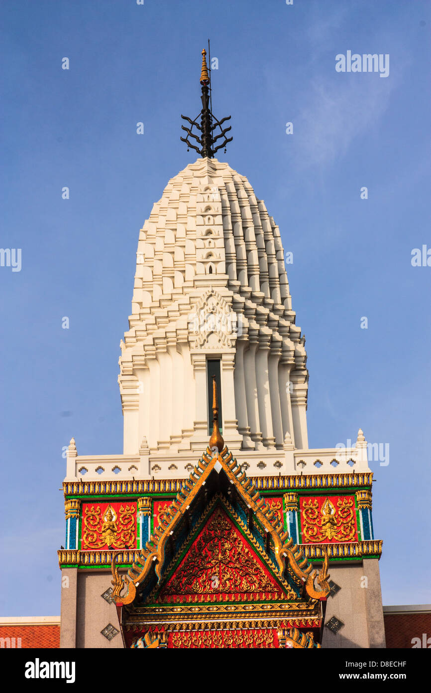Beautiful thai temple roof hi-res stock photography and images - Alamy