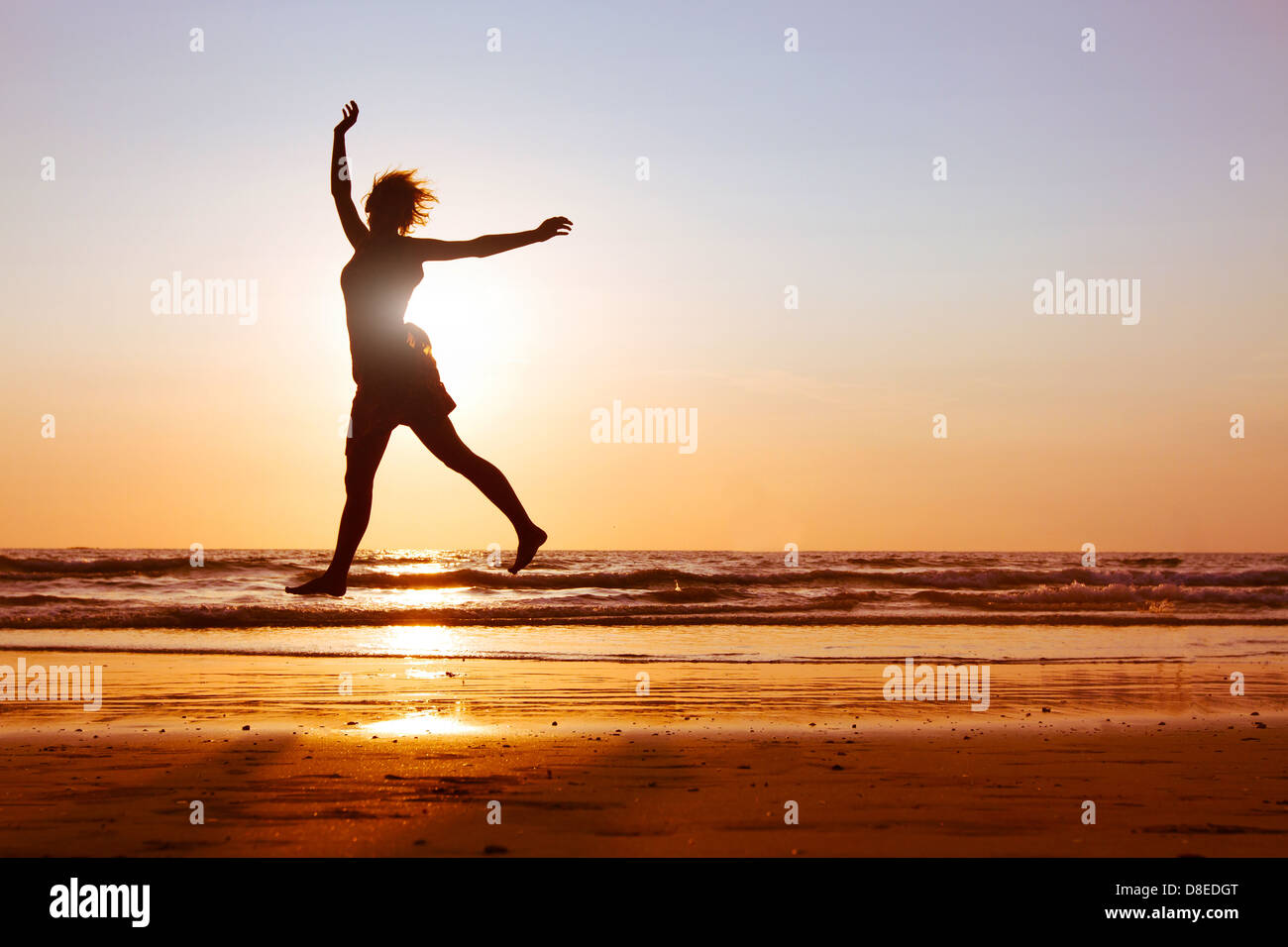 Girl, jump, water, sunlight hi-res stock photography and images - Alamy