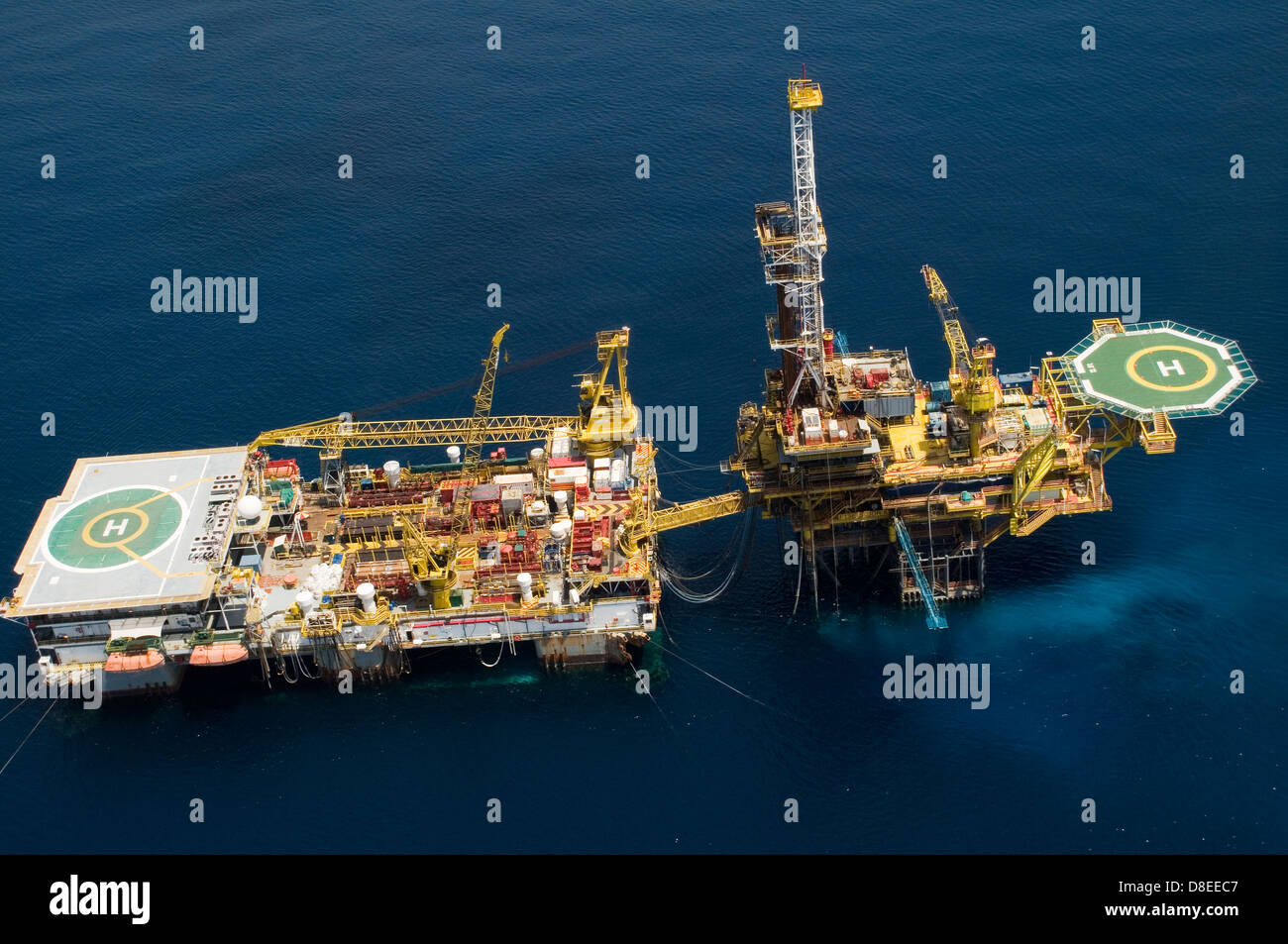 Deep sea containers hi-res stock photography and images - Alamy