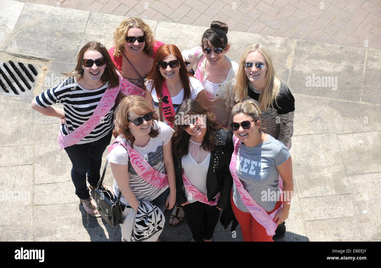 Girls party night out hi-res stock photography and images - Alamy