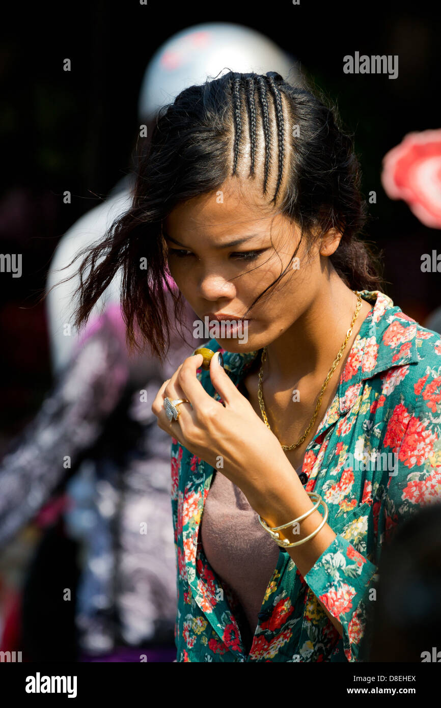 Woman in the Street in Phnom Penh, Cambodia Stock Photo - Alamy