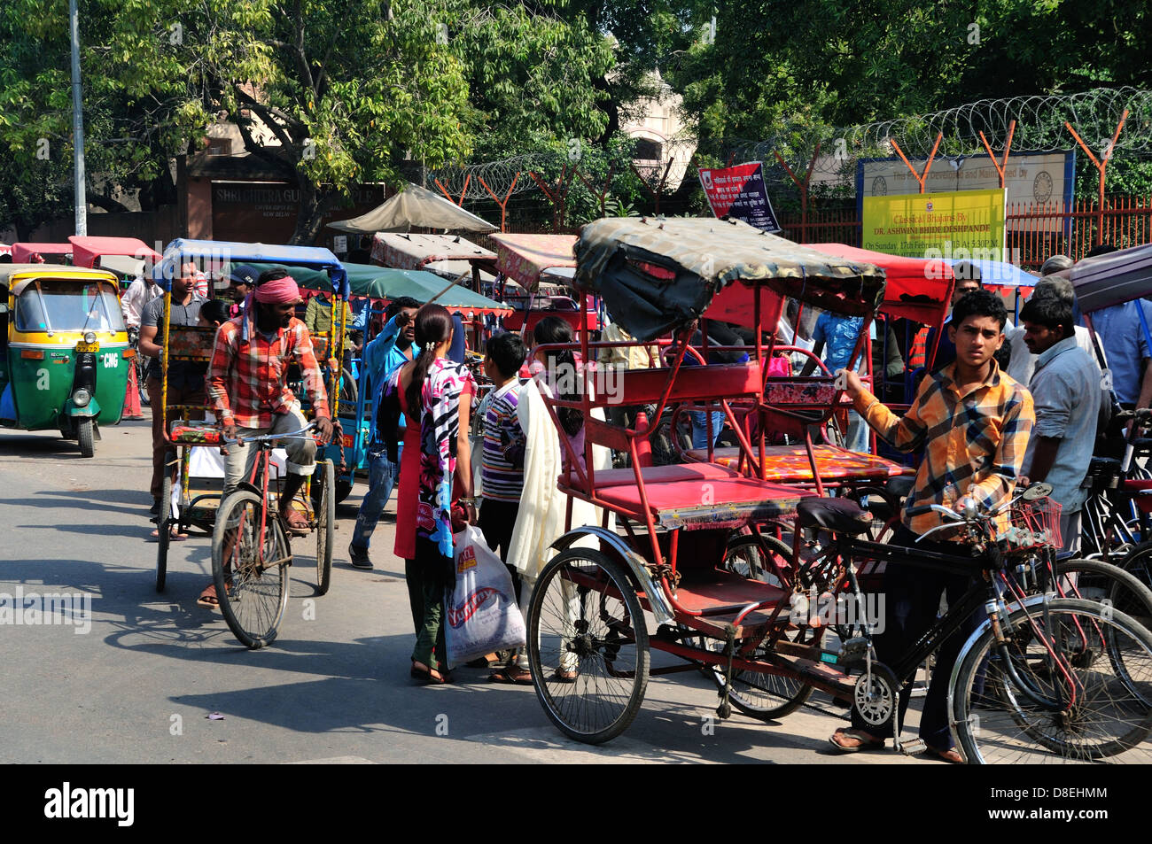 Indian man in rickshaw hi-res stock photography and images - Alamy