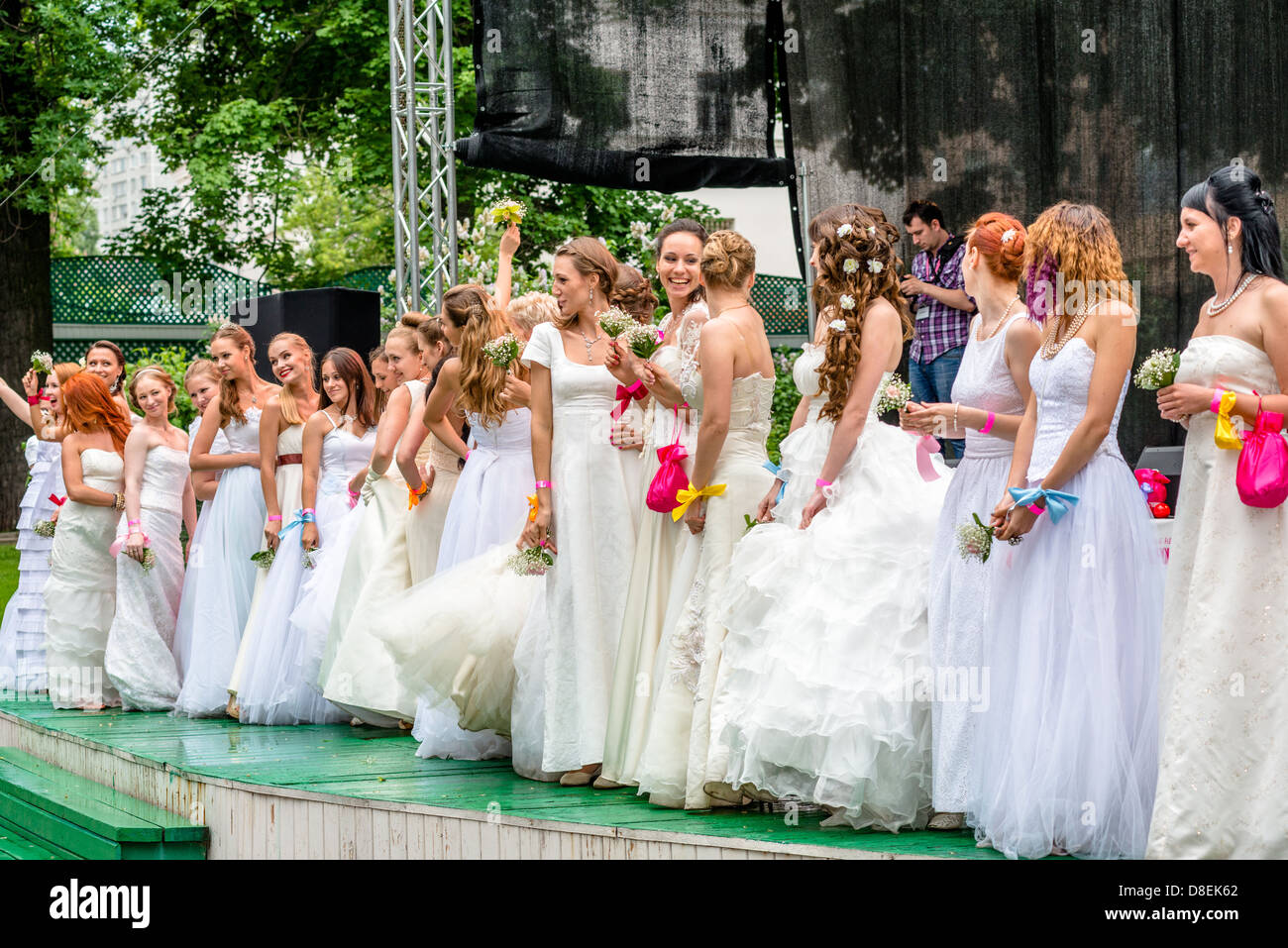 Russia brides hi-res stock photography and images - Alamy