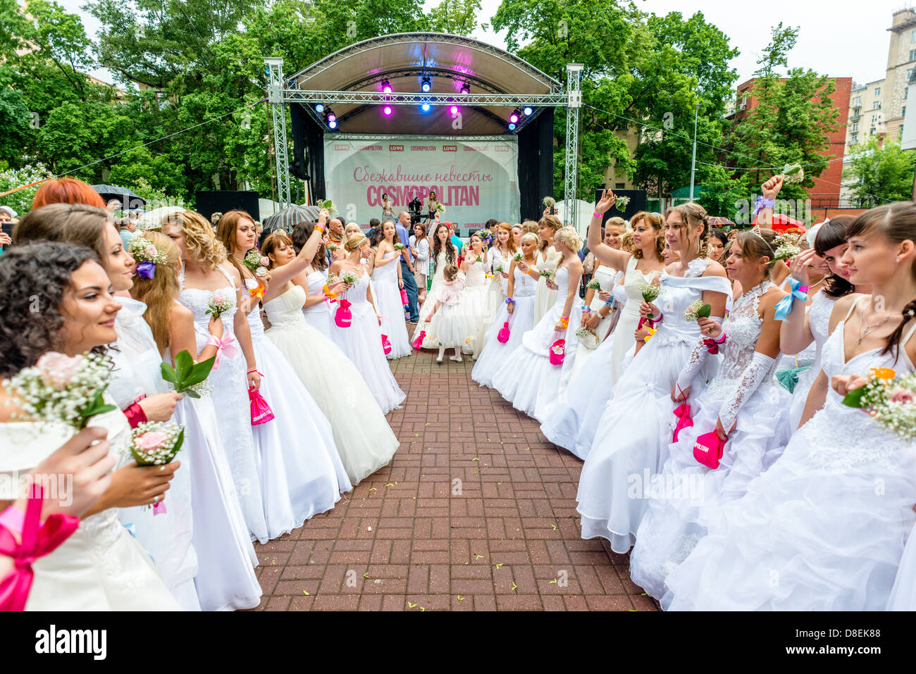 Russia brides hi-res stock photography and images - Alamy