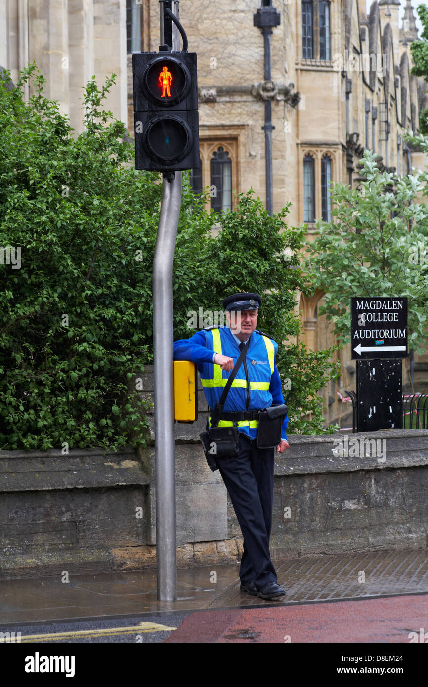By a civil enforcement officer hi-res stock photography and images - Alamy