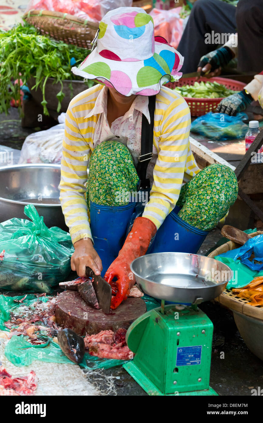 Market Woman in Phnom Penh, Cambodia Stock Photo - Alamy