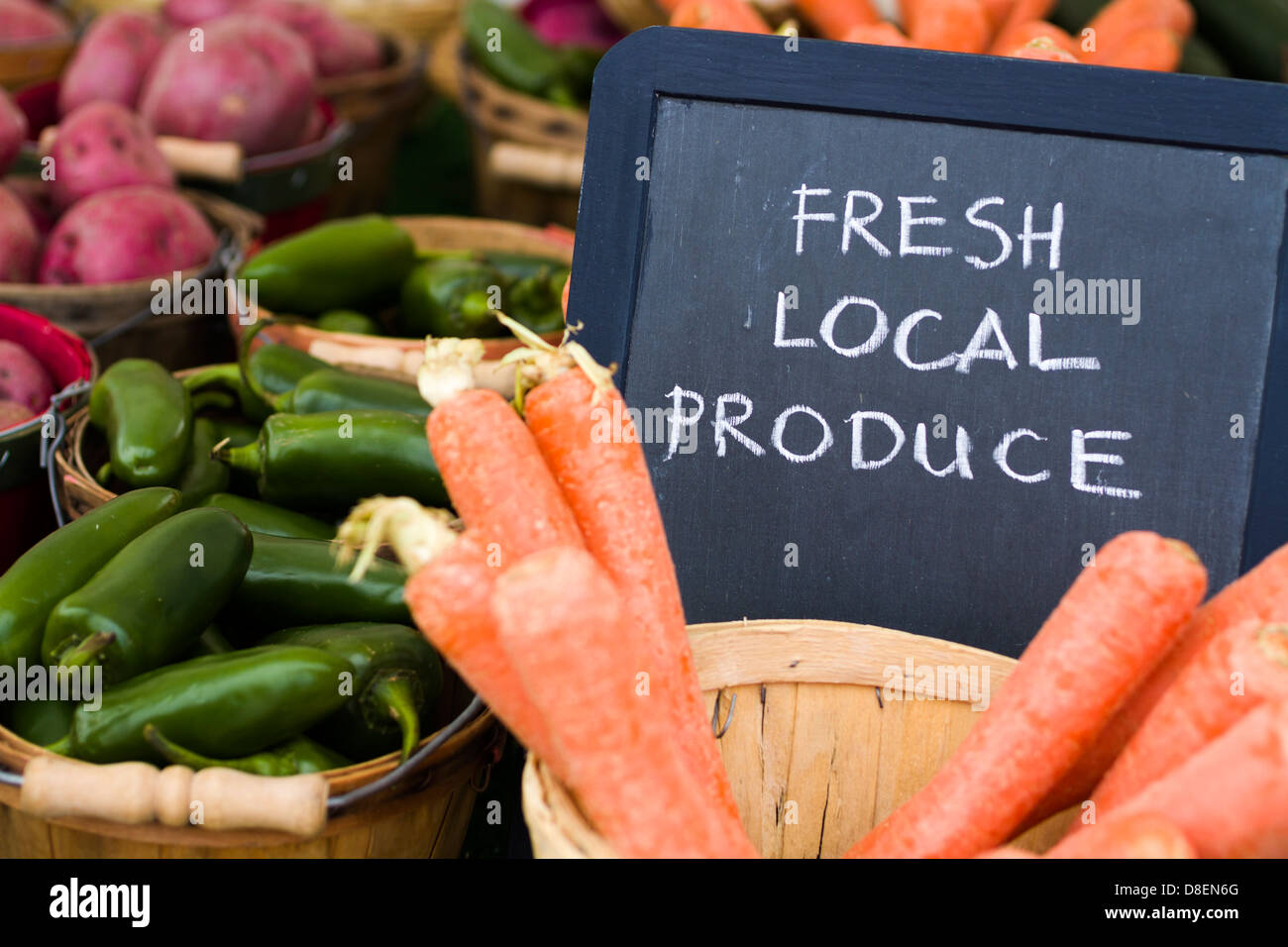 Fresh produce on sale at the local farmers market Stock Photo - Alamy