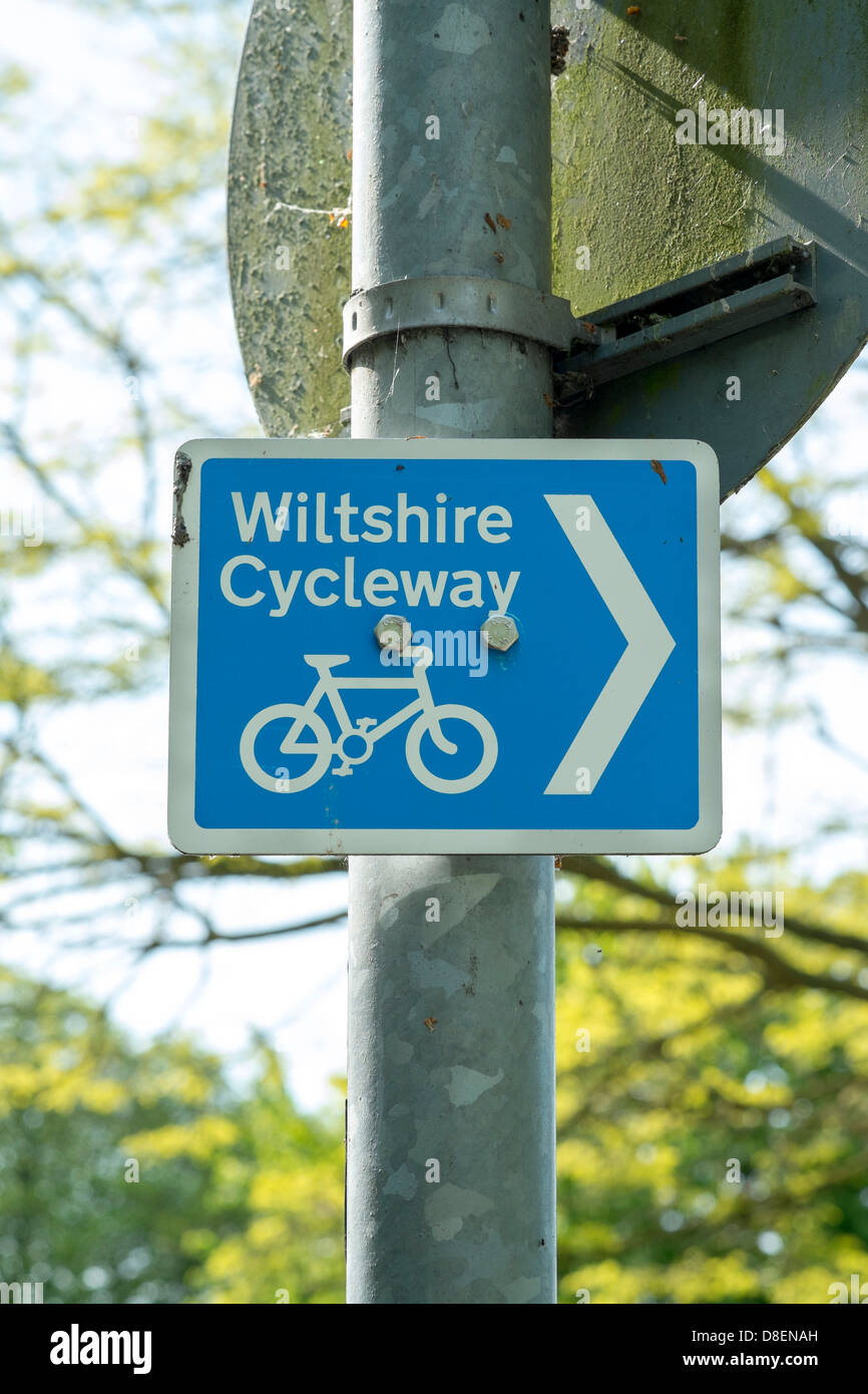 Wiltshire cycleway sign attached to sign post Stock Photo - Alamy