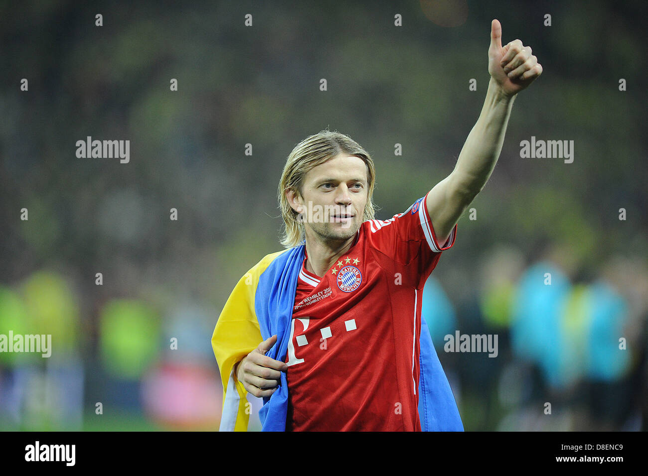 Munich's Anatoliy Tymoshchuk celebrates after the Champions League ...