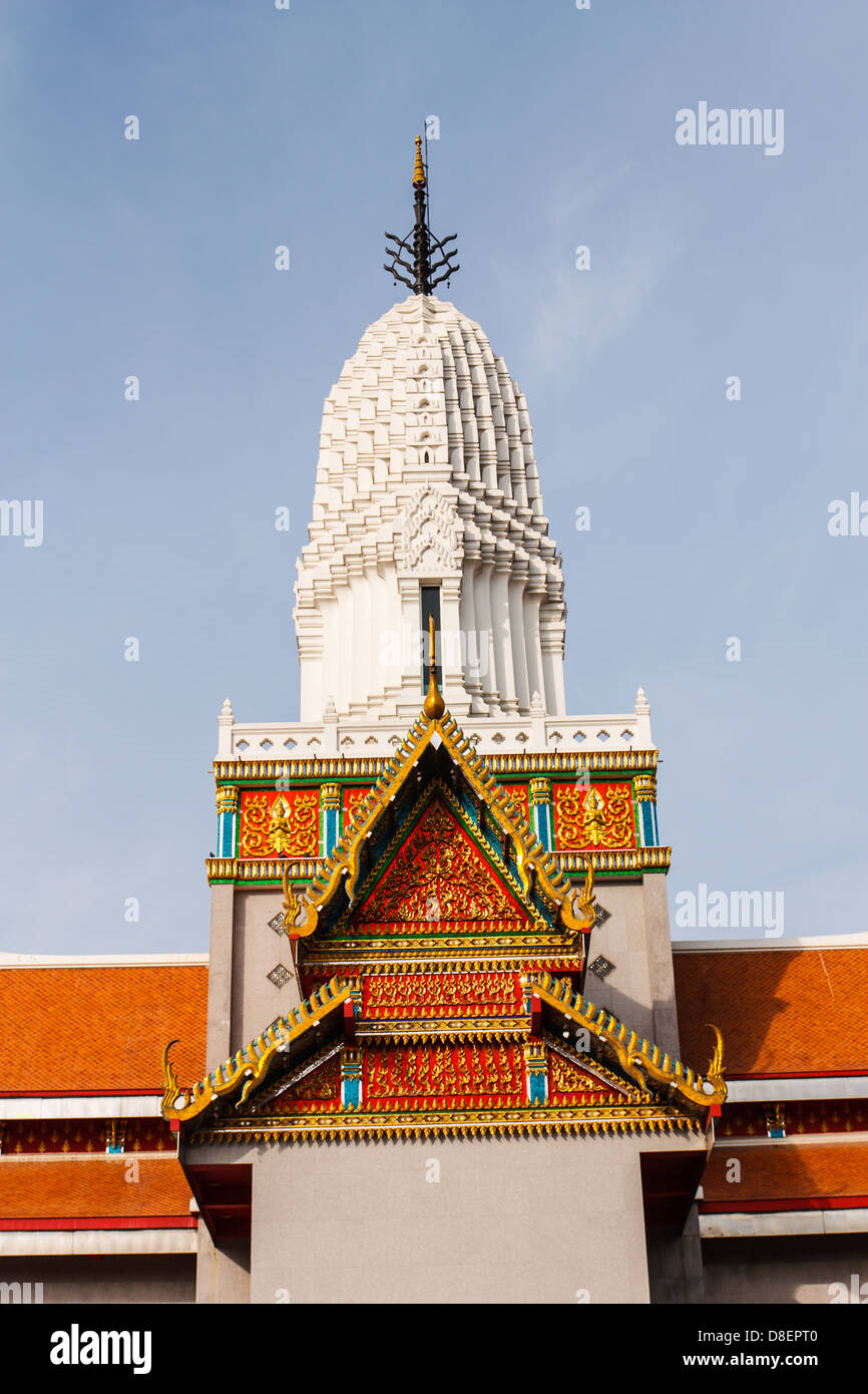 Traditional thai temple roof design hi-res stock photography and images ...