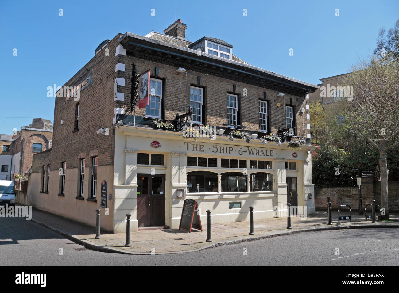 The Ship & Whale public house in Bermondsey, Rotherhithe, London, SE16 ...