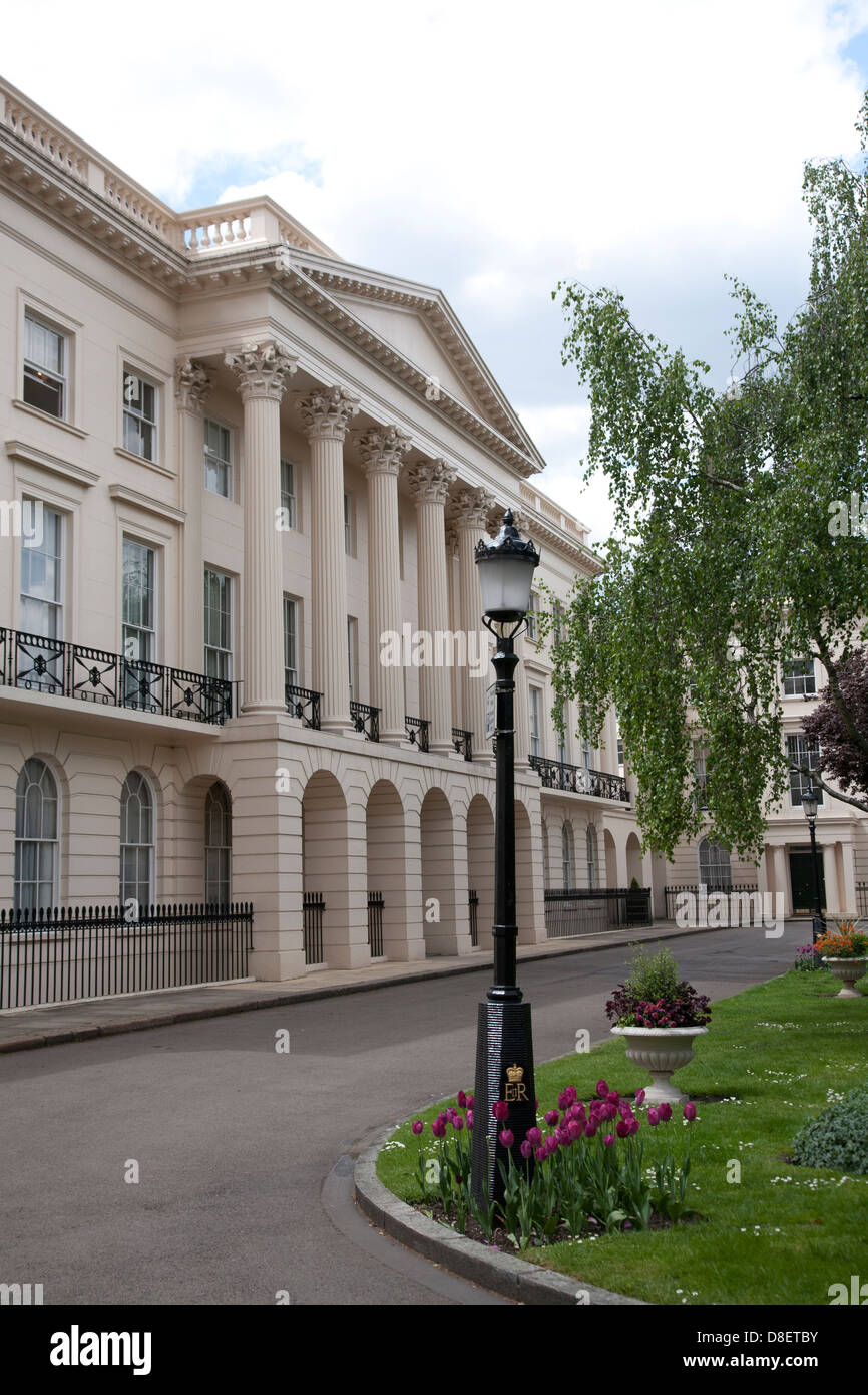 Terrace london hi-res stock photography and images - Alamy