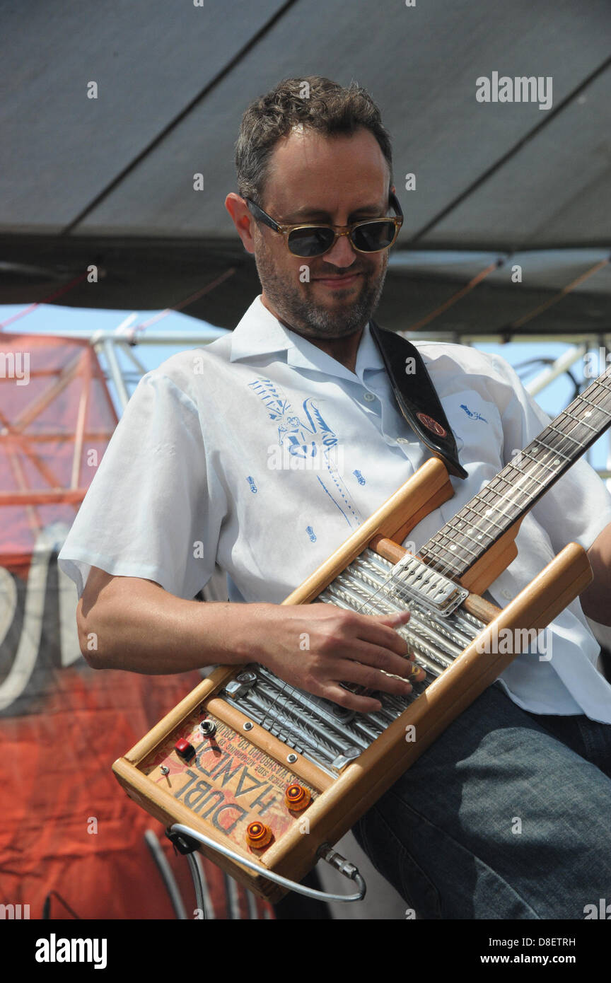 Nathan james hi-res stock photography and images - Alamy