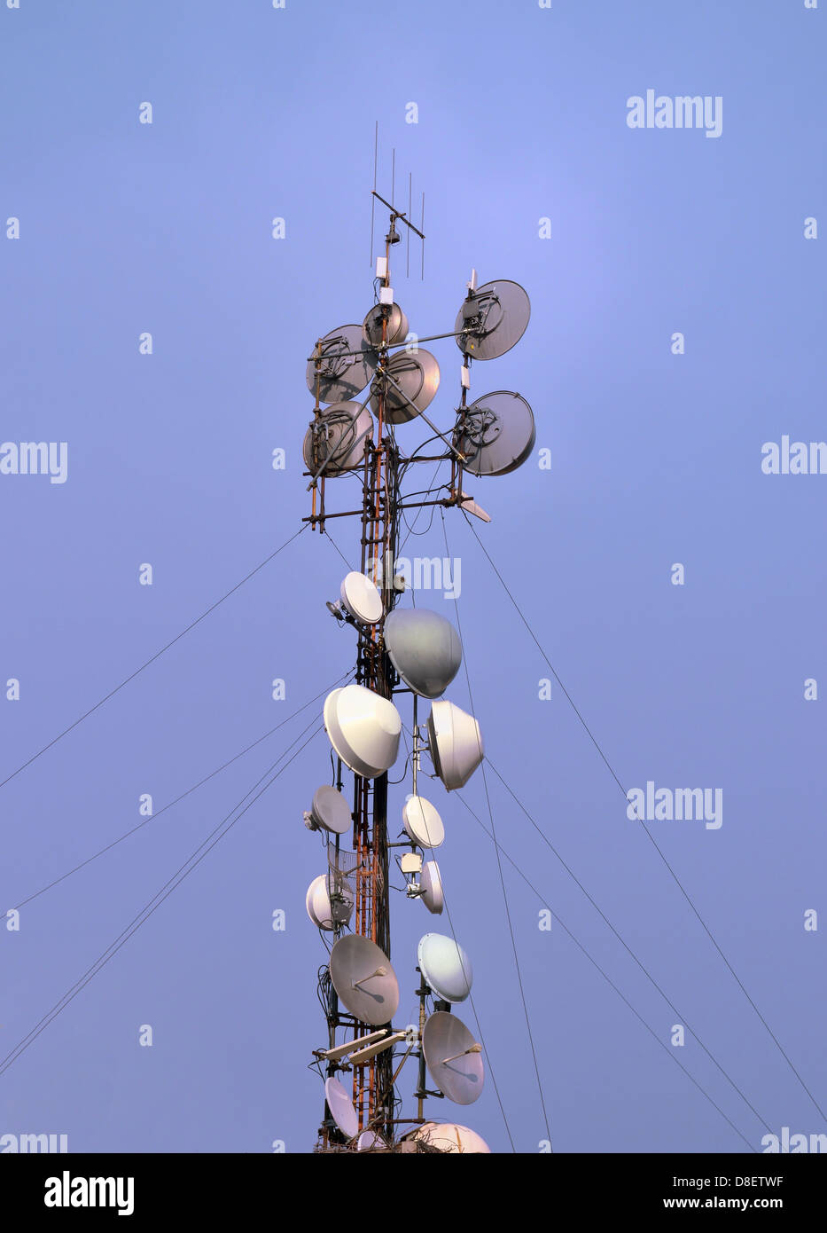Radio broadcasting tower hi-res stock photography and images - Alamy