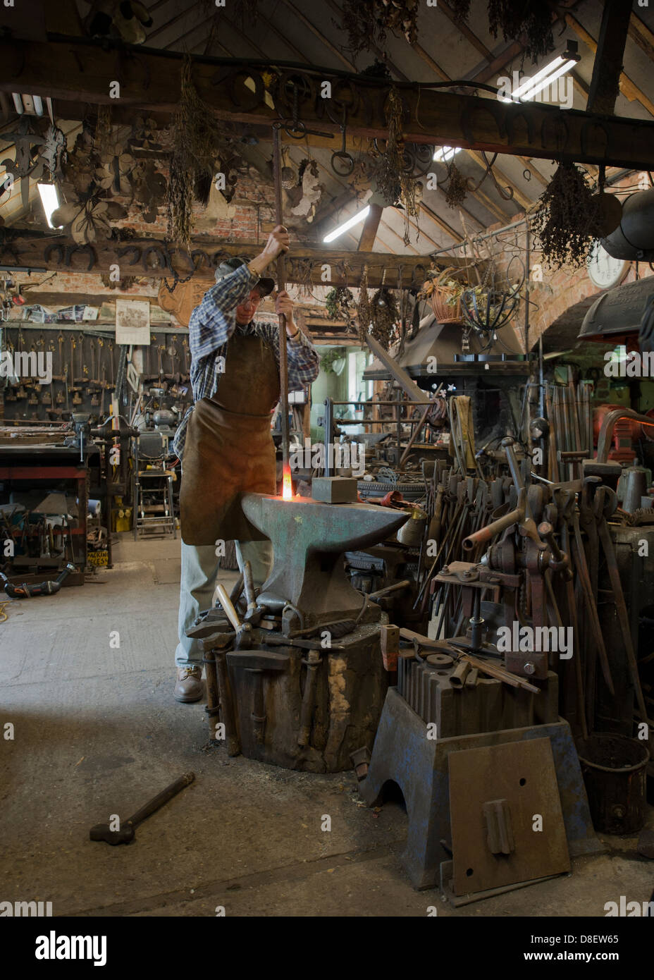 Bending iron hi-res stock photography and images - Alamy