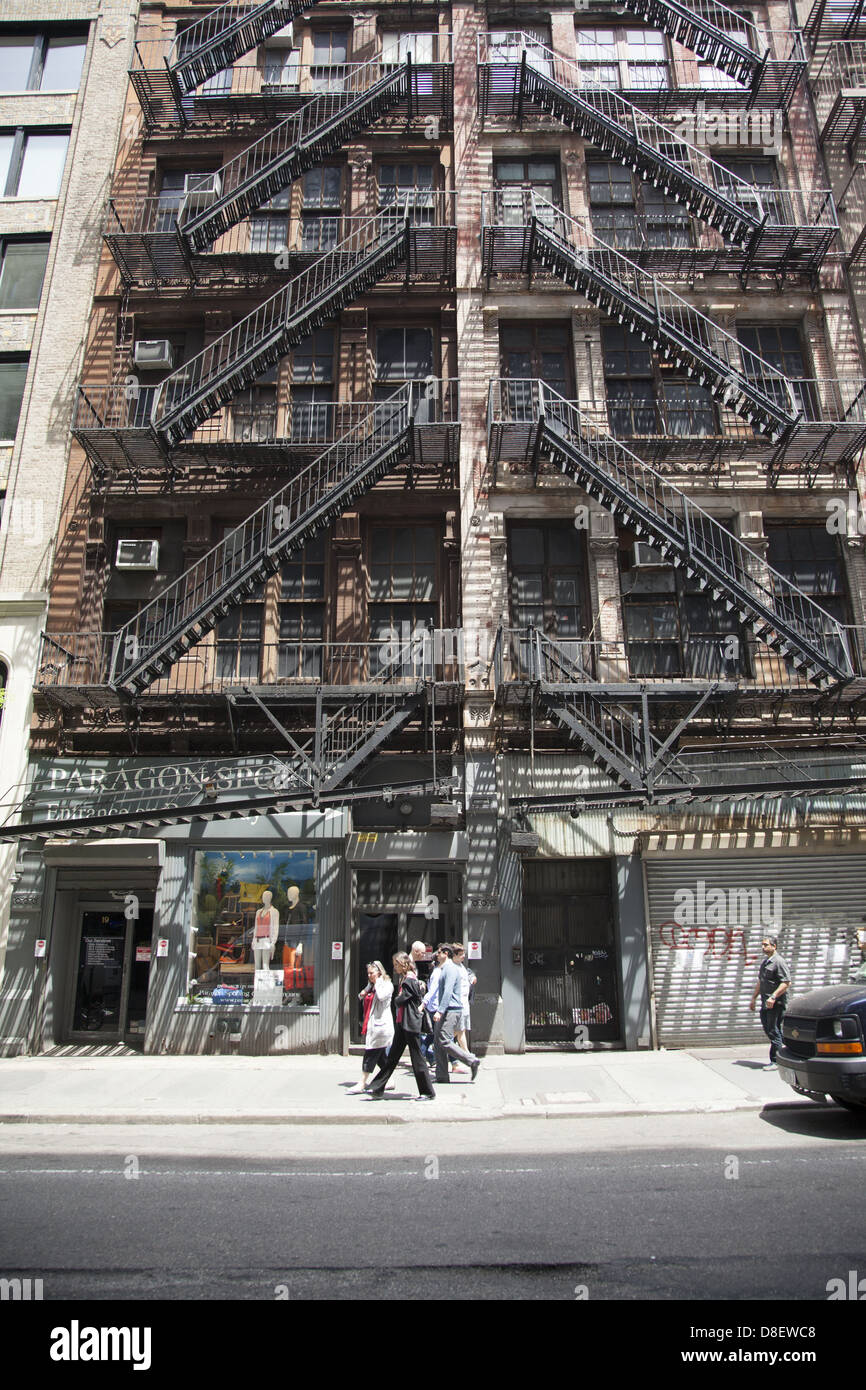 Fire escape in building hi-res stock photography and images - Alamy