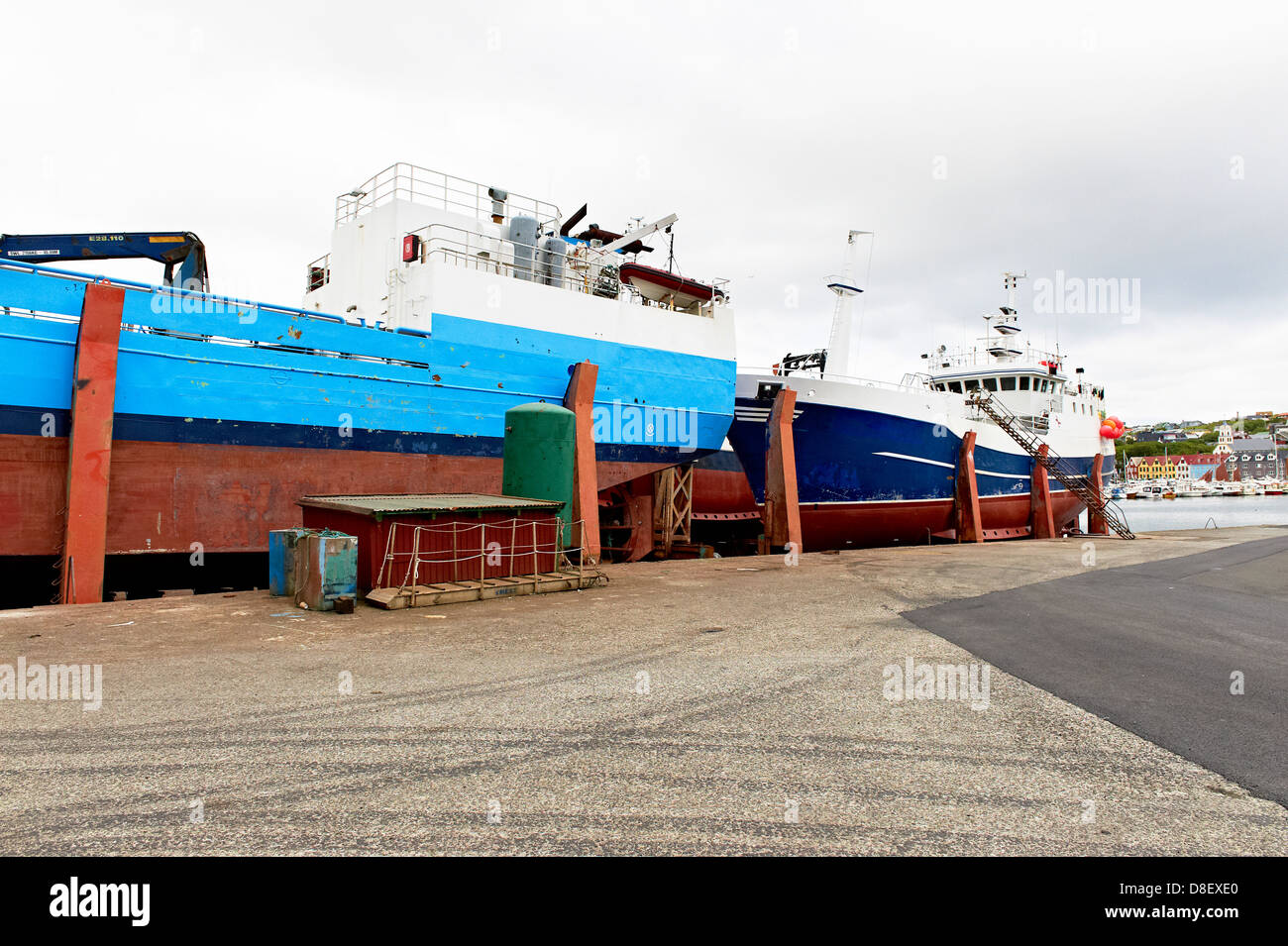 Shipyards boat repair on hi-res stock photography and images - Alamy