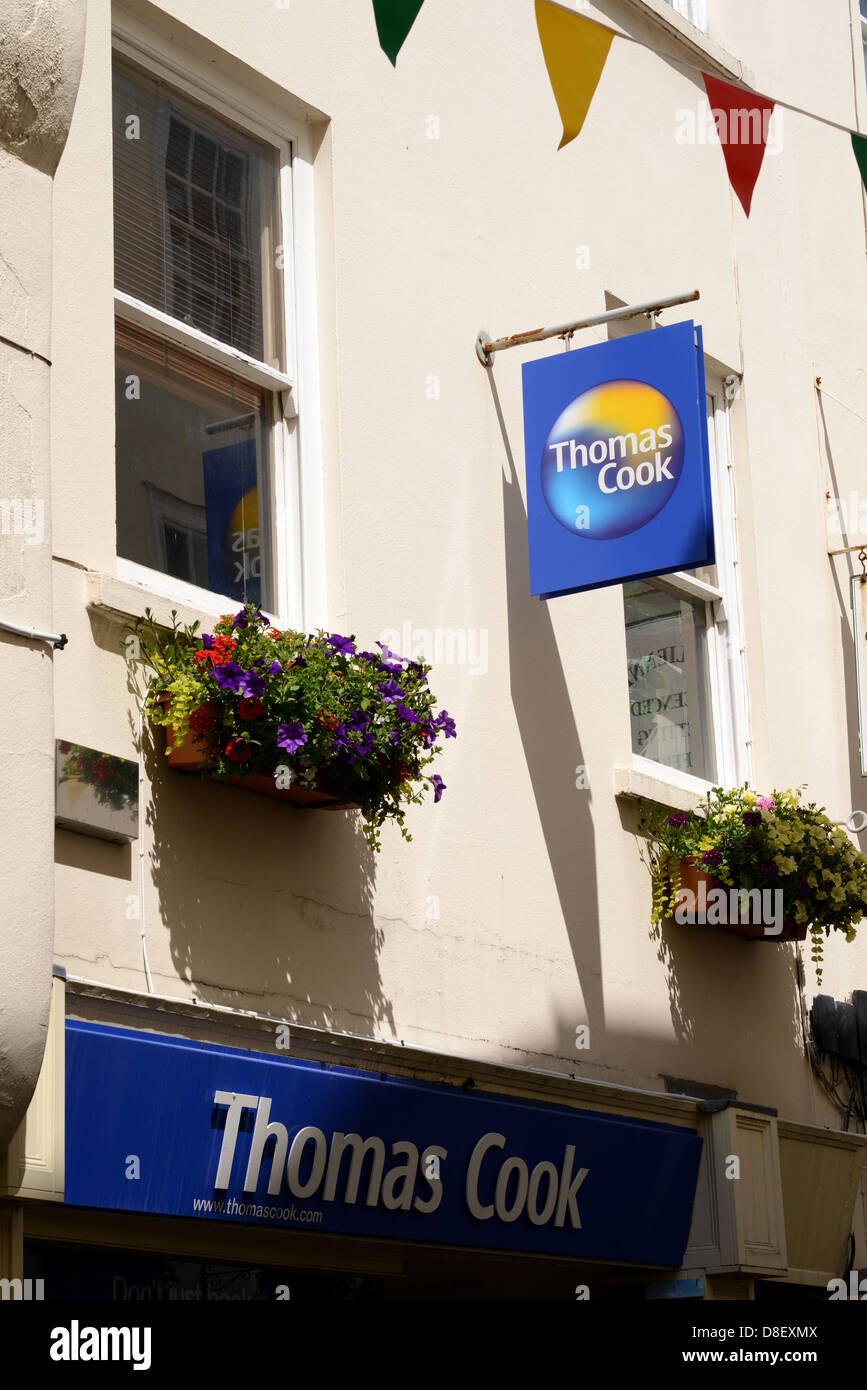 Sign outside a branch of Thomas Cook Stock Photo - Alamy