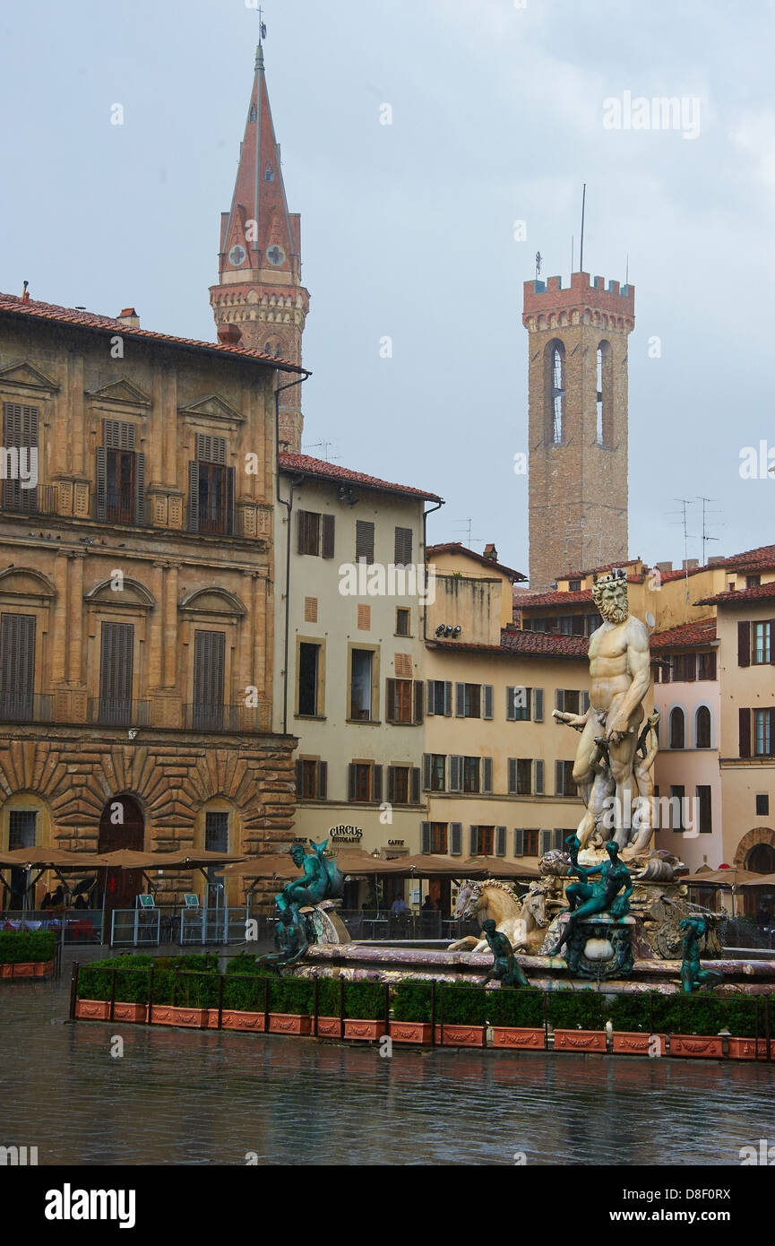 Europe, Italy, Florence, Neptune fountain in Piazza della Signoria ...