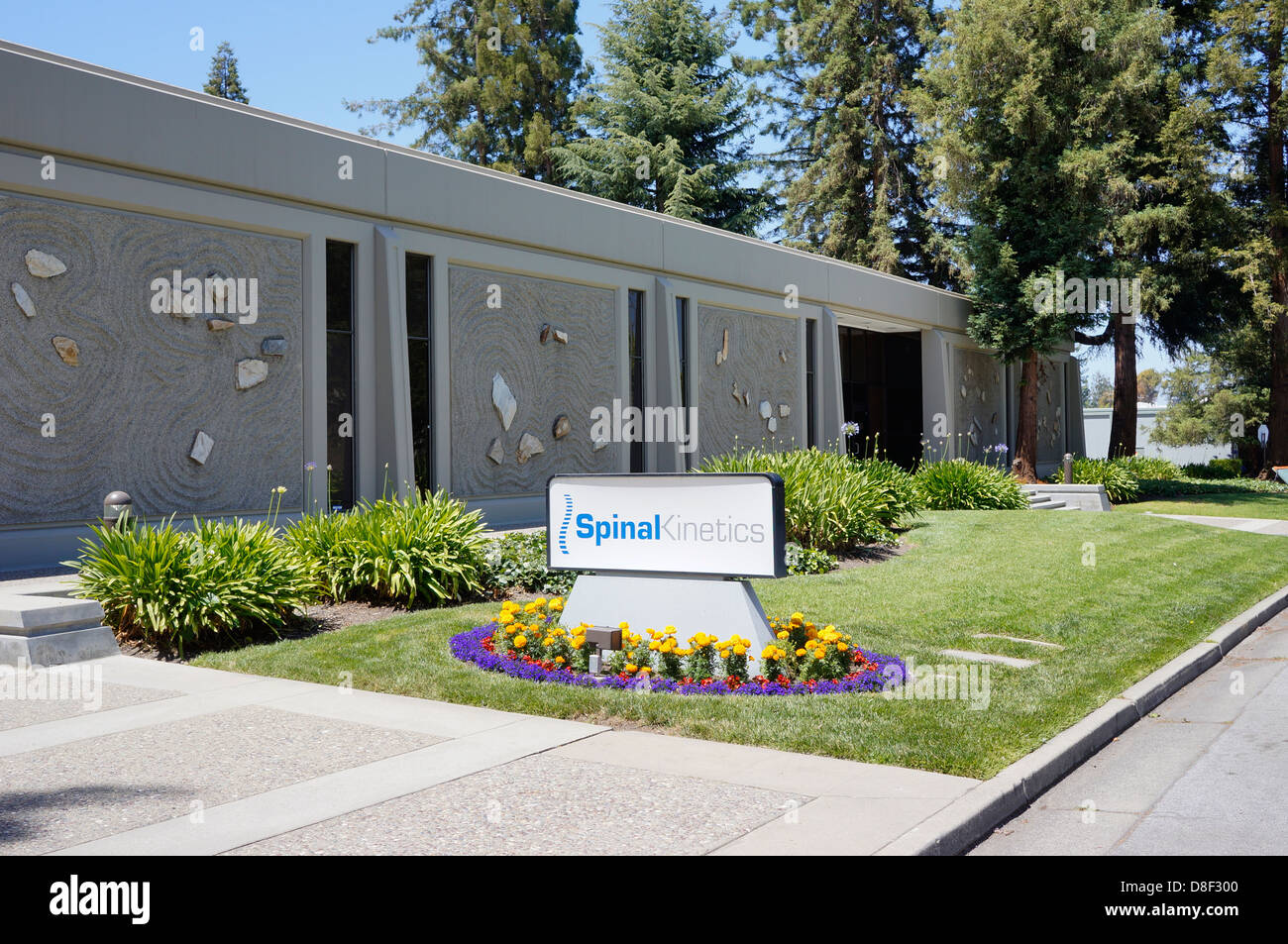 Spinal Kinetics Office Silicon Valley Stock Photo - Alamy