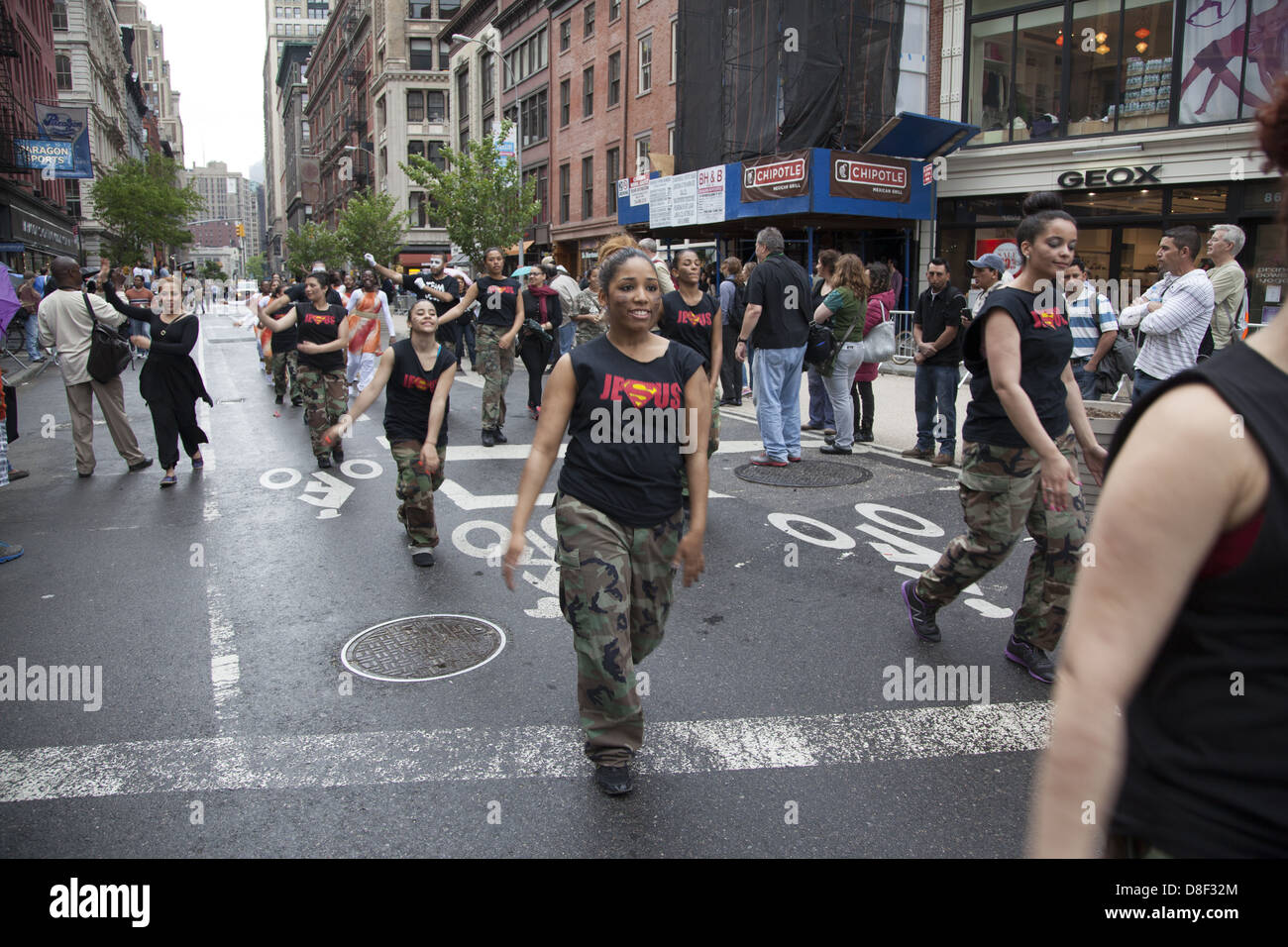New york dance parade hi-res stock photography and images - Alamy