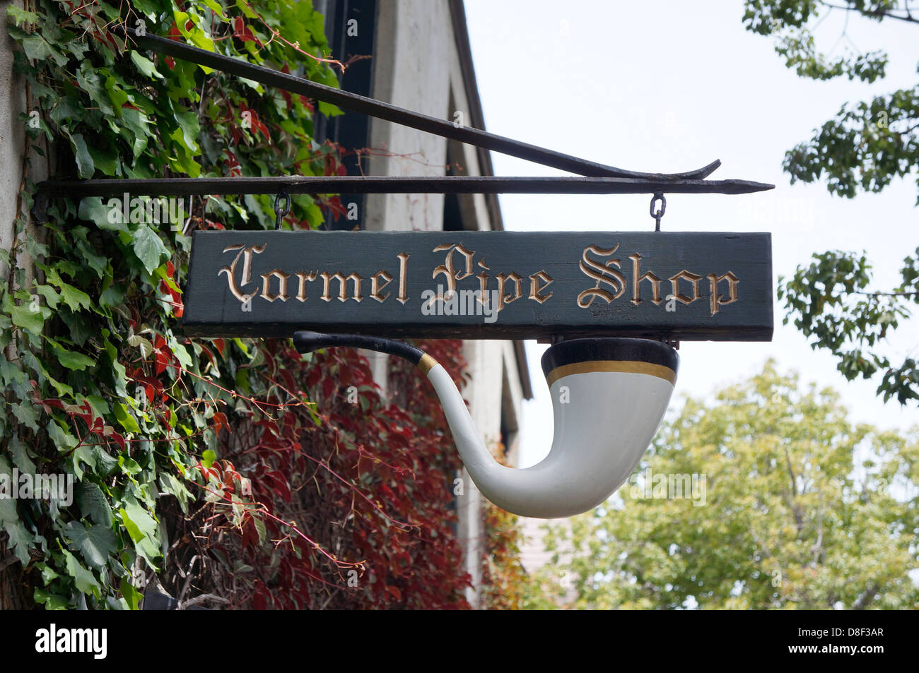Carmel Pipe Shop Sign Stock Photo - Alamy