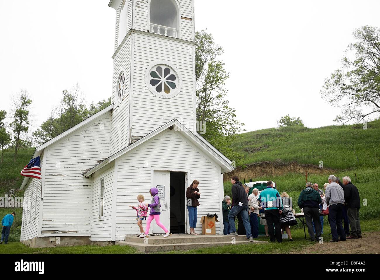 Congregrants hi-res stock photography and images - Alamy