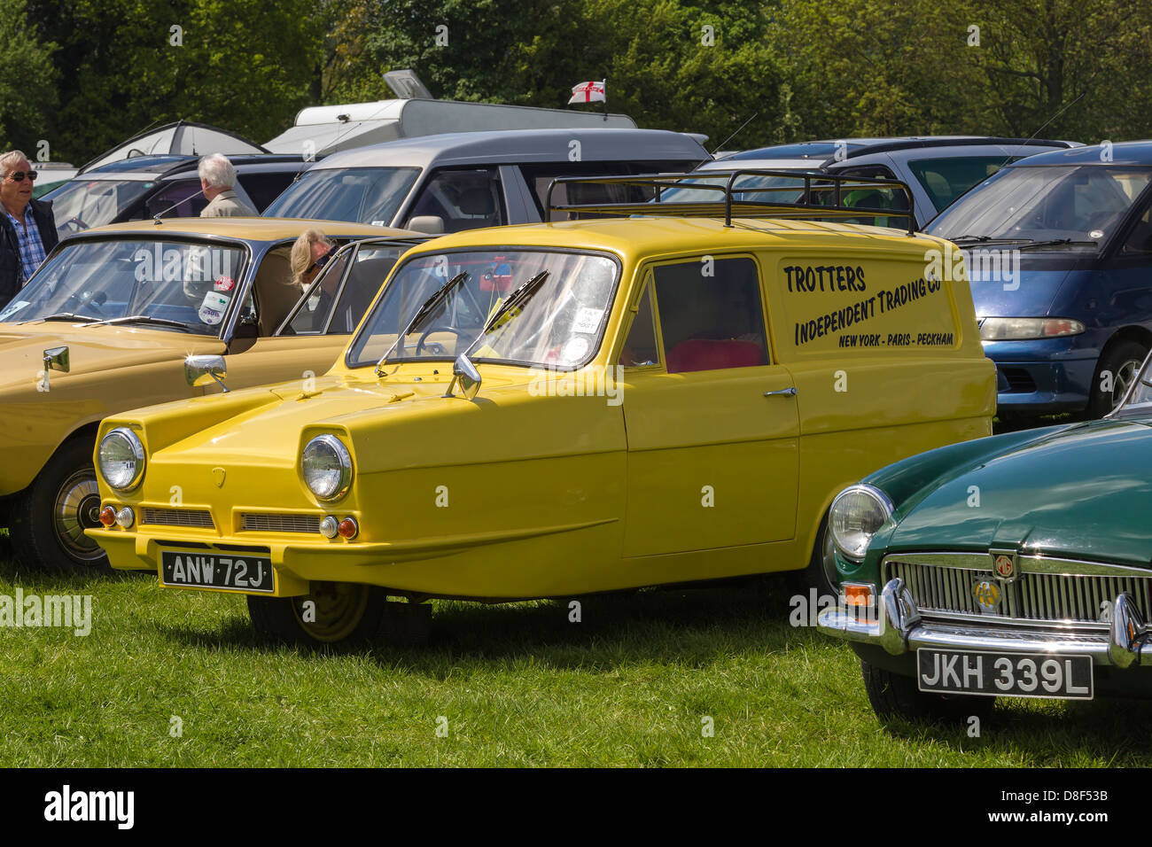 Robin Reliant done up as Rodney Trotters car from Only Fools and Horses ...